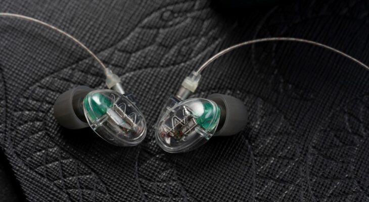 Top 7 In-Ear Monitors for Singers – Best IEMs for Vocalists!