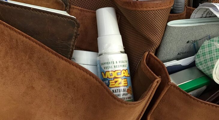 Best Throat Spray for Singers - 5 Effective Vocal Sprays!